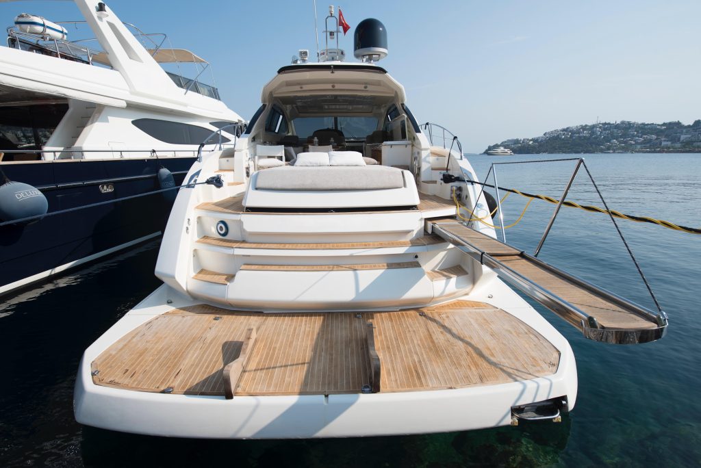 Azimut ATLANTIS 58 HT „TAG Yachting“ - Sieckmann Yachts