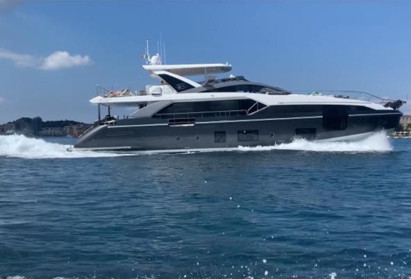 Azimut 27 Metri - Sieckmann Yachts